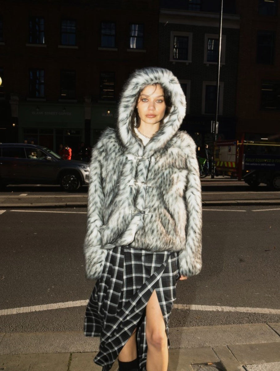 Julia Arctic White Faux Fur Coat – The Ragged Priest